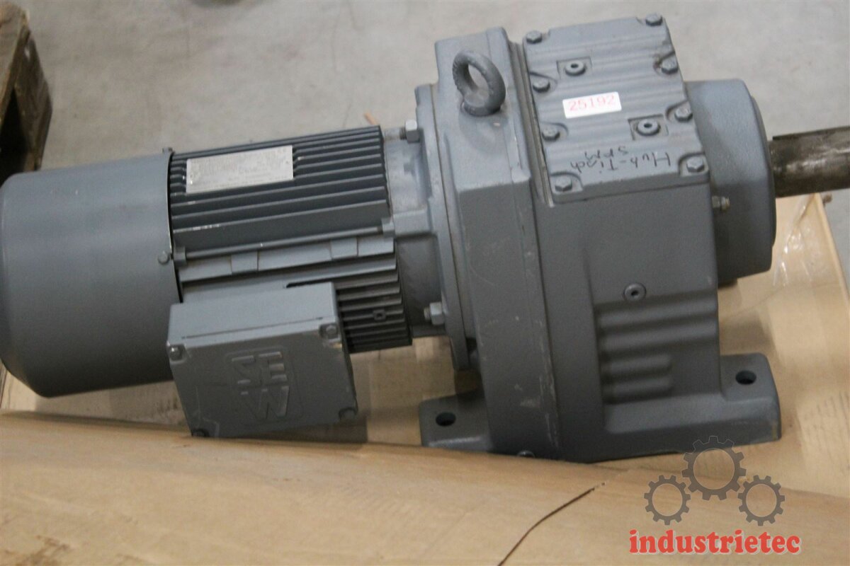 SEW-EURODRIVE RF37/II2GD EDRS80S4/3GD/KCC/AL Getriebemotor 0,55 kW 78 ...
