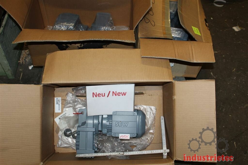 SEW 0,55 KW 200 Min Getriebemotor FA27/GDRS71MA Gearbox, 546,88